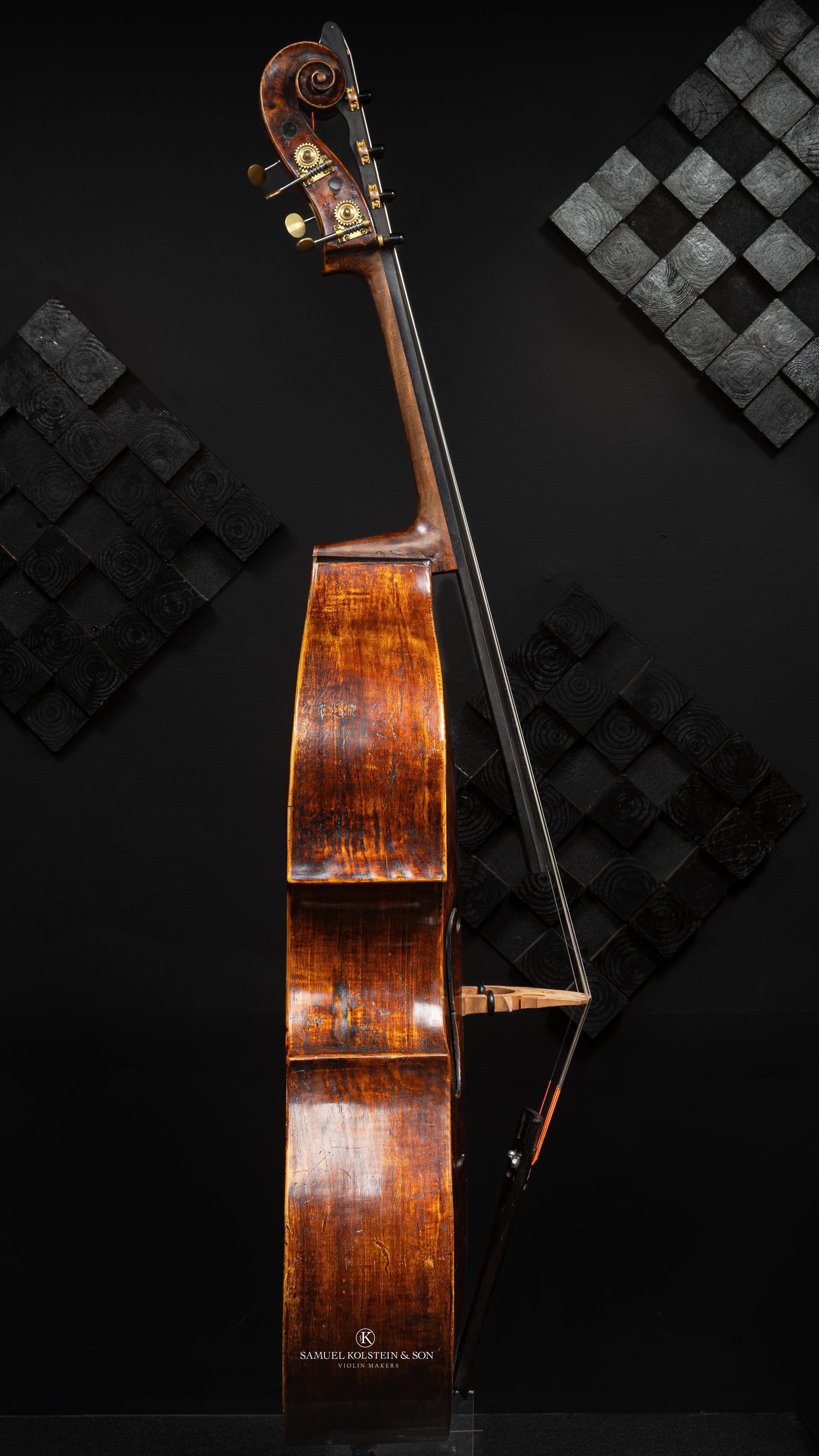 Szoradi Gyorgi Bass – Kolstein Music