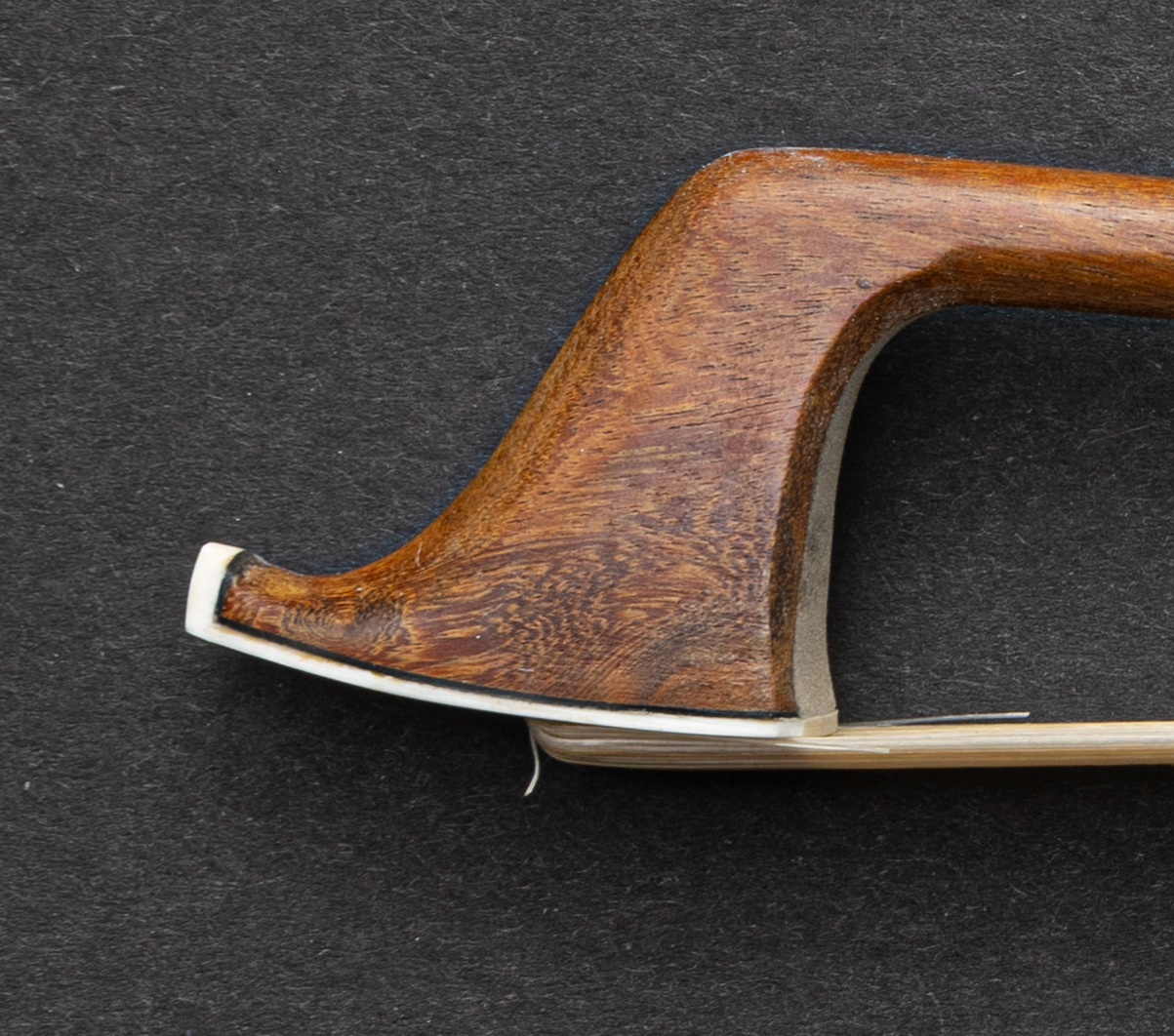 SK Oval Cello Bow – Kolstein Music